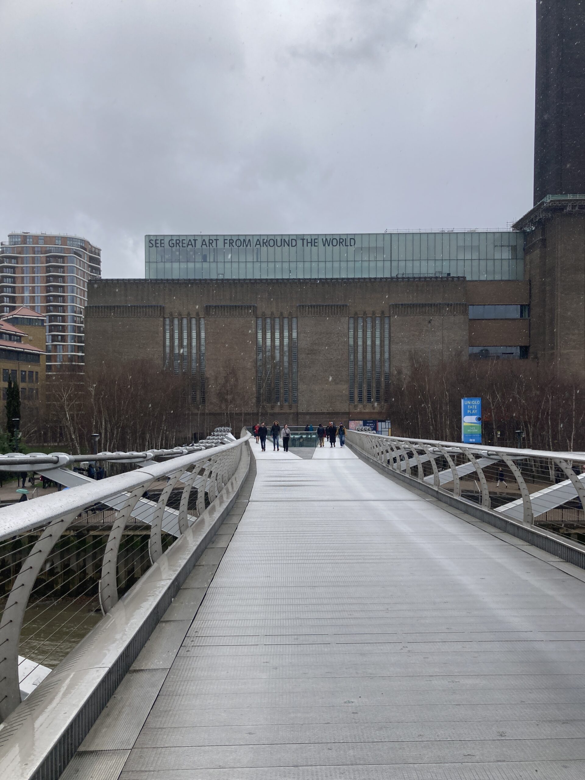 Millennium Bridge - Hop-on-hop-London Shop